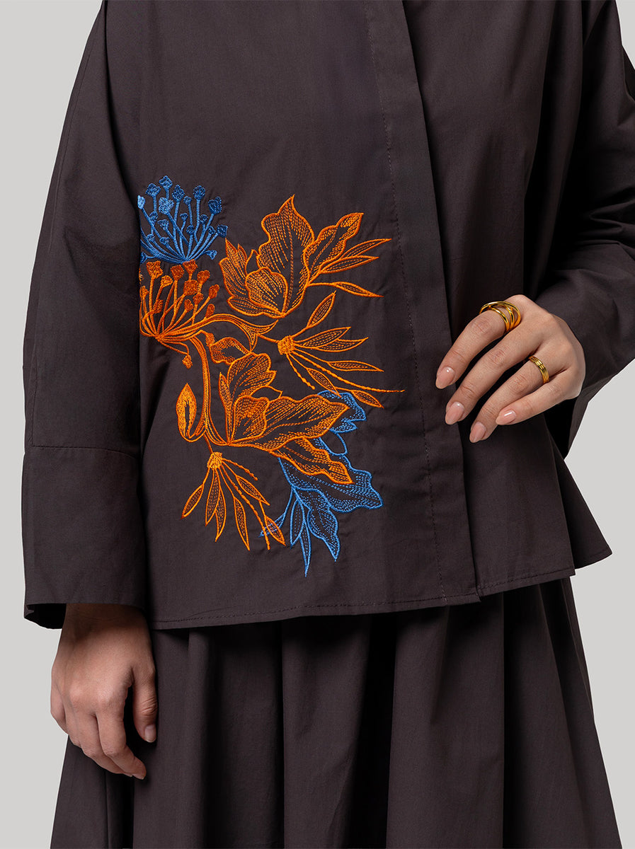 ELARA EMBROIDERY TOP CHOCO – Kami Idea