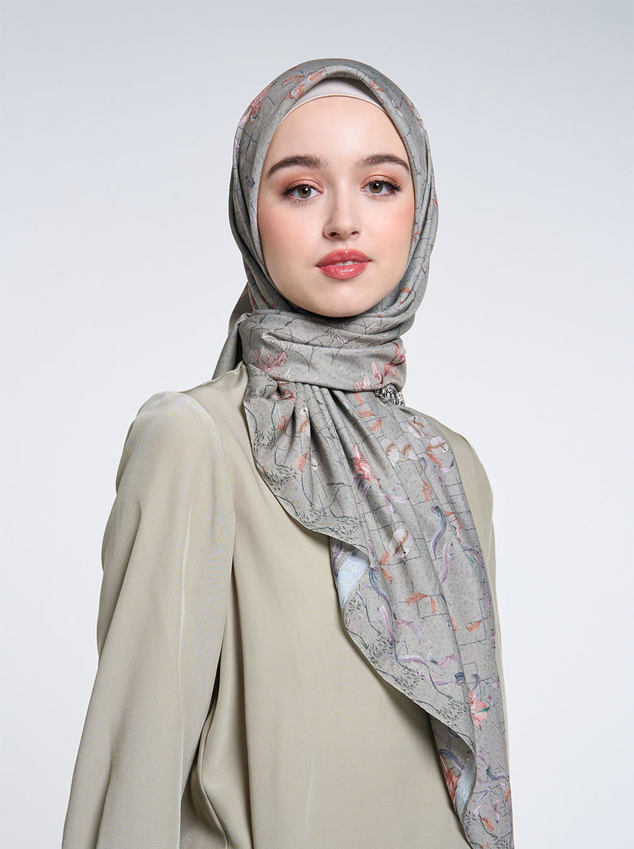 PETALLY SIGNATURE SCARF SAGE – Kami Idea